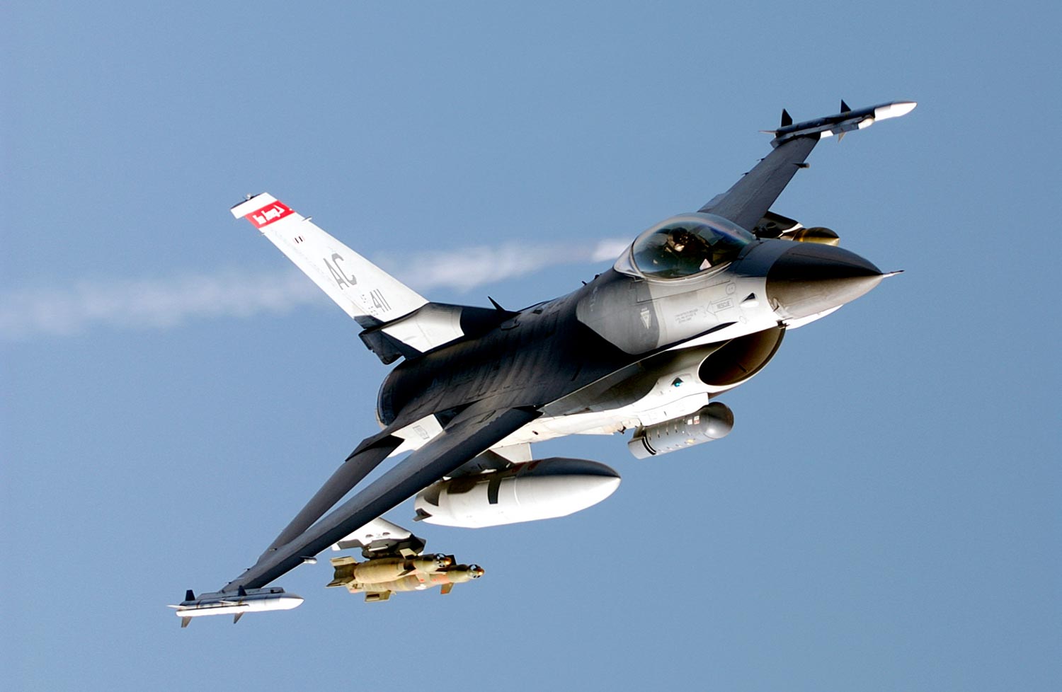 F-16 Products | Simulator Product Solutions